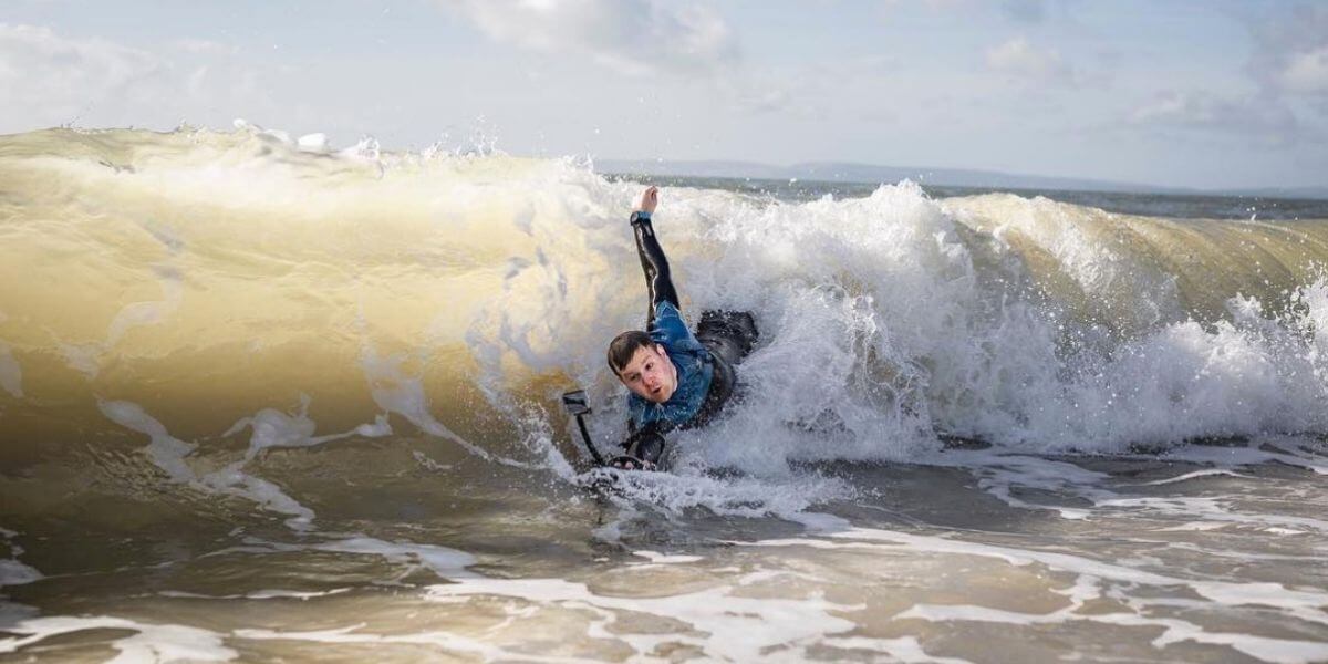 Best Places for Students to Learn to BodySurf - Expedly